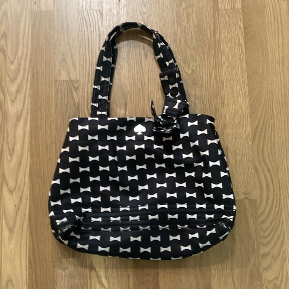 kate spade | Bags | Kate Spade Black And White Bow Pattern Tote Bag ...